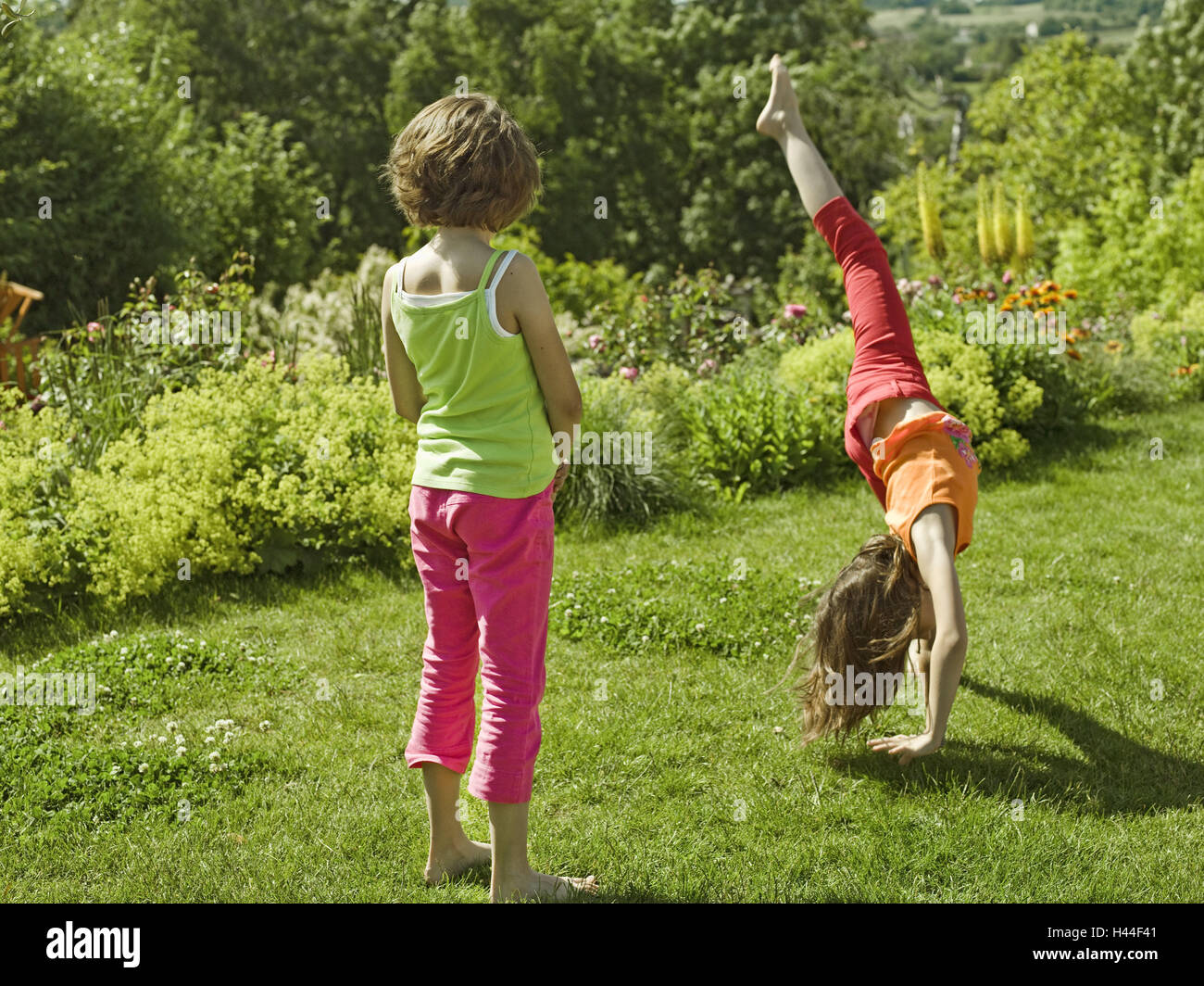 Garden, girl, do gymnastics, demonstrate hand state, person, children ...