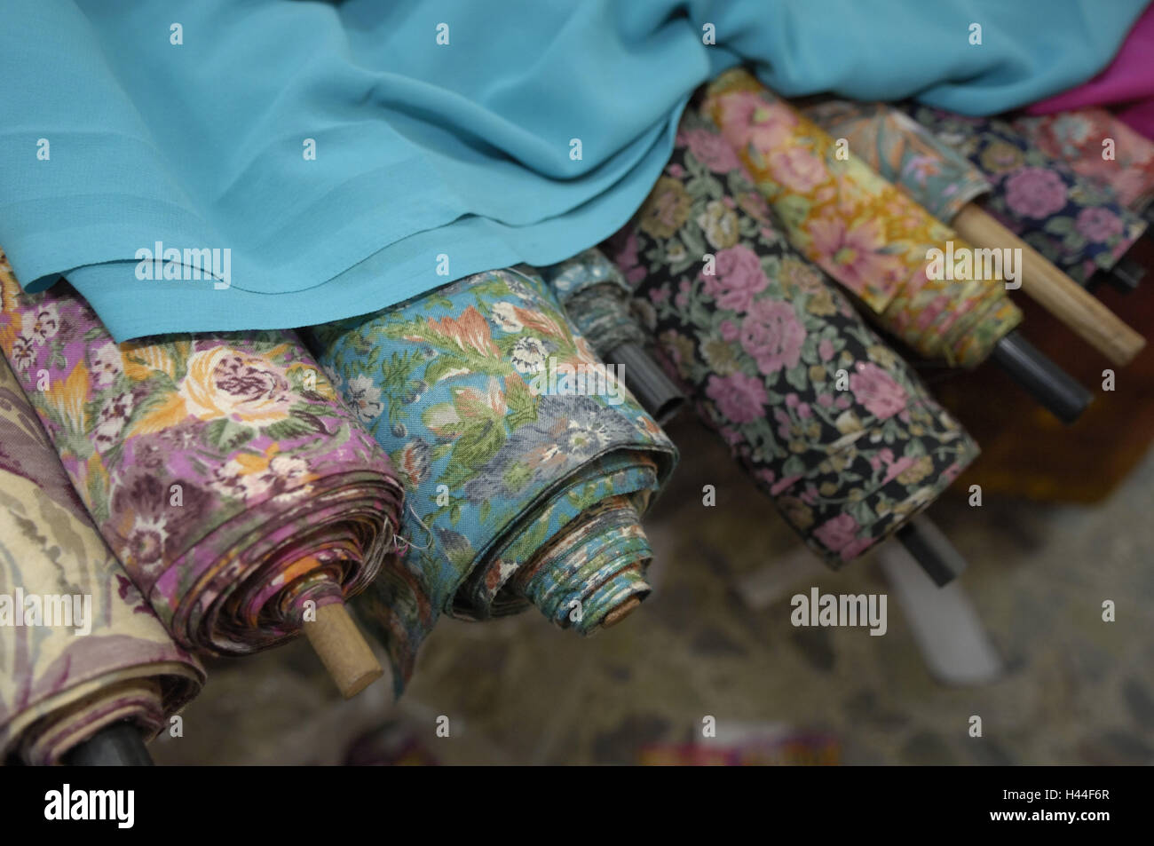 Yard goods hi-res stock photography and images - Alamy