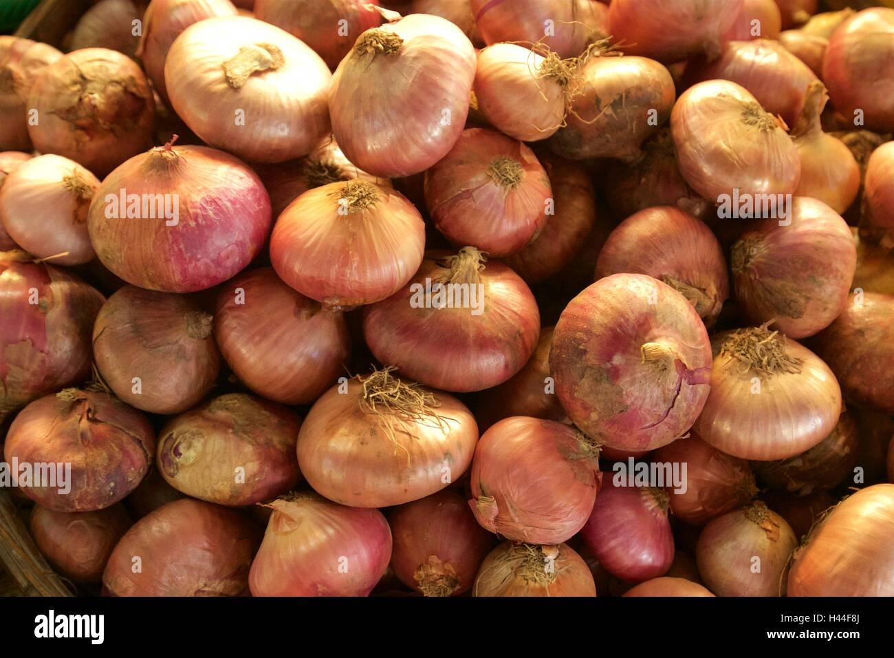 Shallots top view hi-res stock photography and images - Alamy