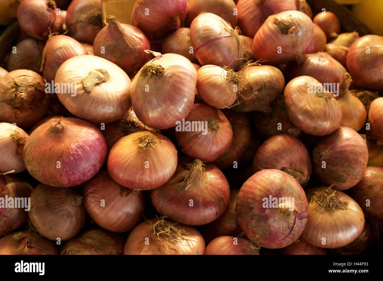 Shallots top view hi-res stock photography and images - Alamy