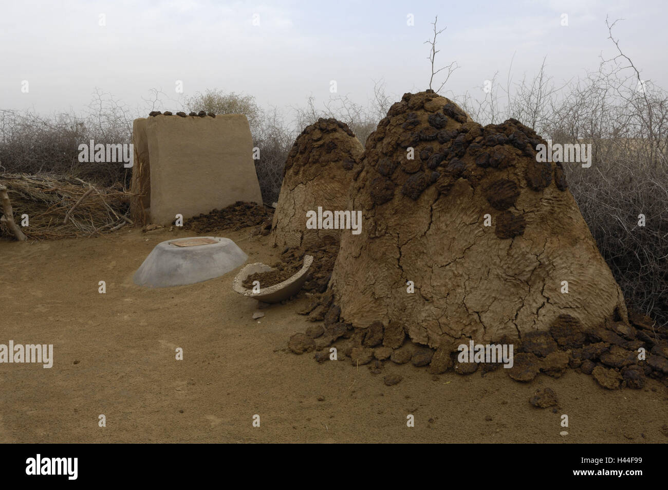 Mucky construction method hi-res stock photography and images - Alamy