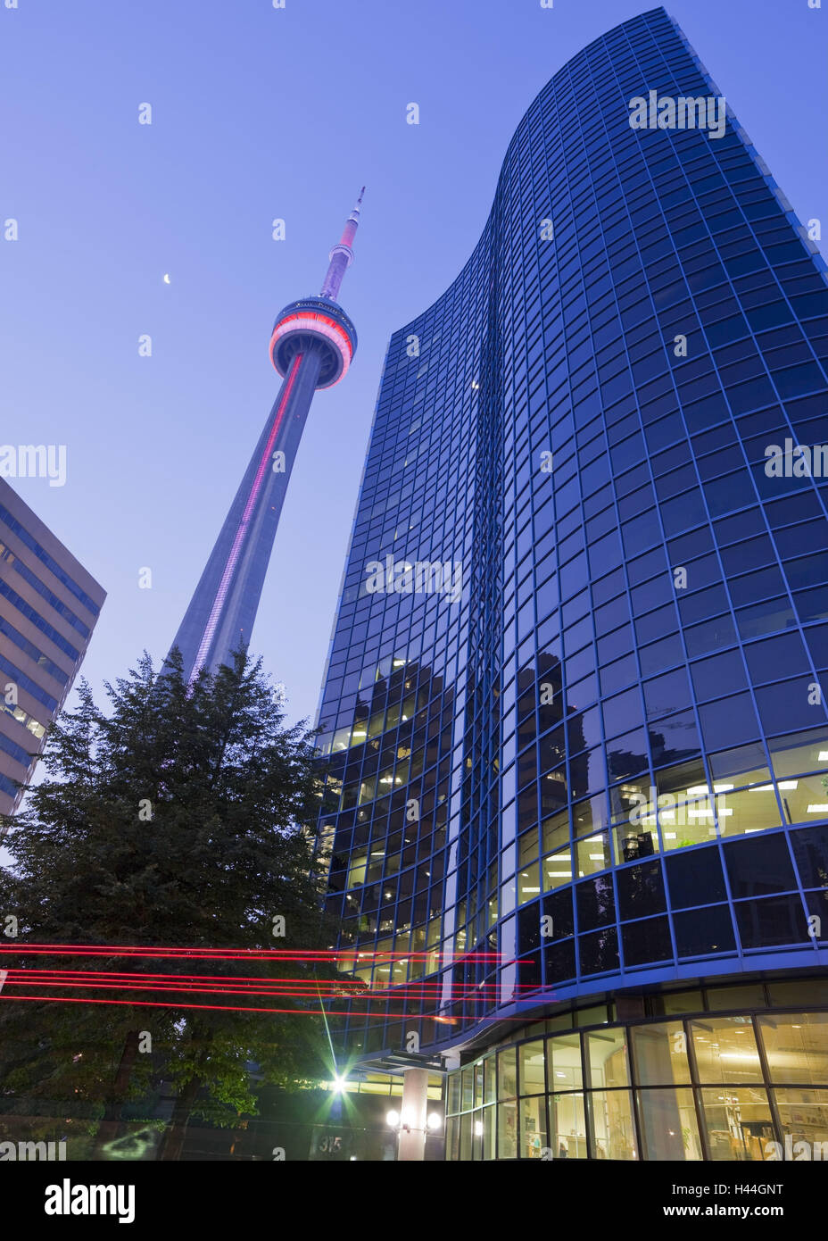 Toronto tower hi-res stock photography and images - Alamy
