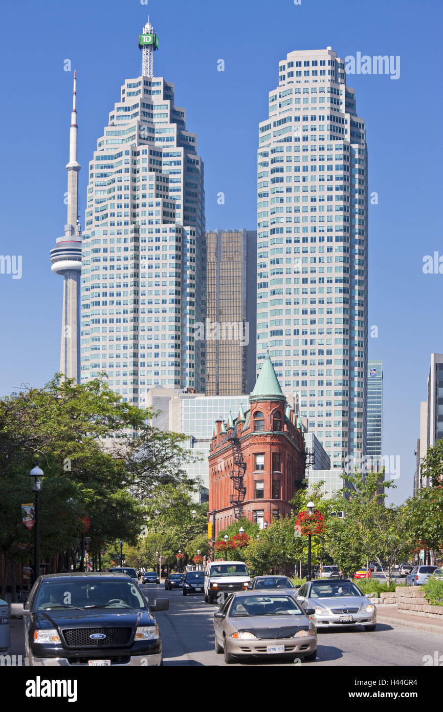 Canada, Ontario, Toronto, Flat Iron Building, street scene Stock Photo ...