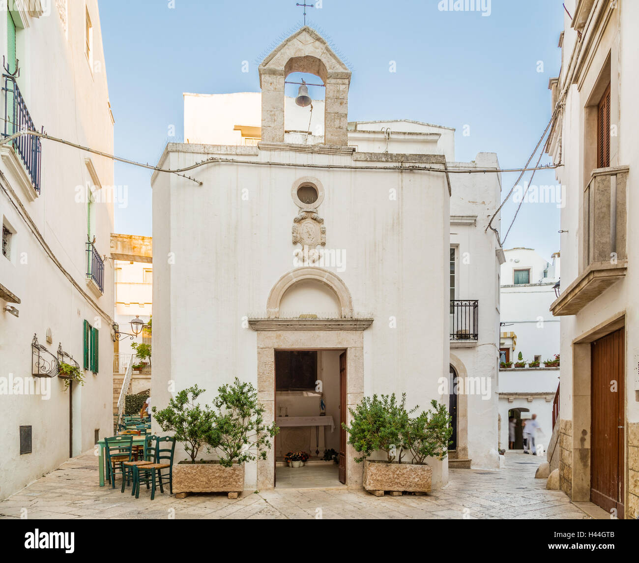 typical Italian square with church in small village in Apulia Stock ...