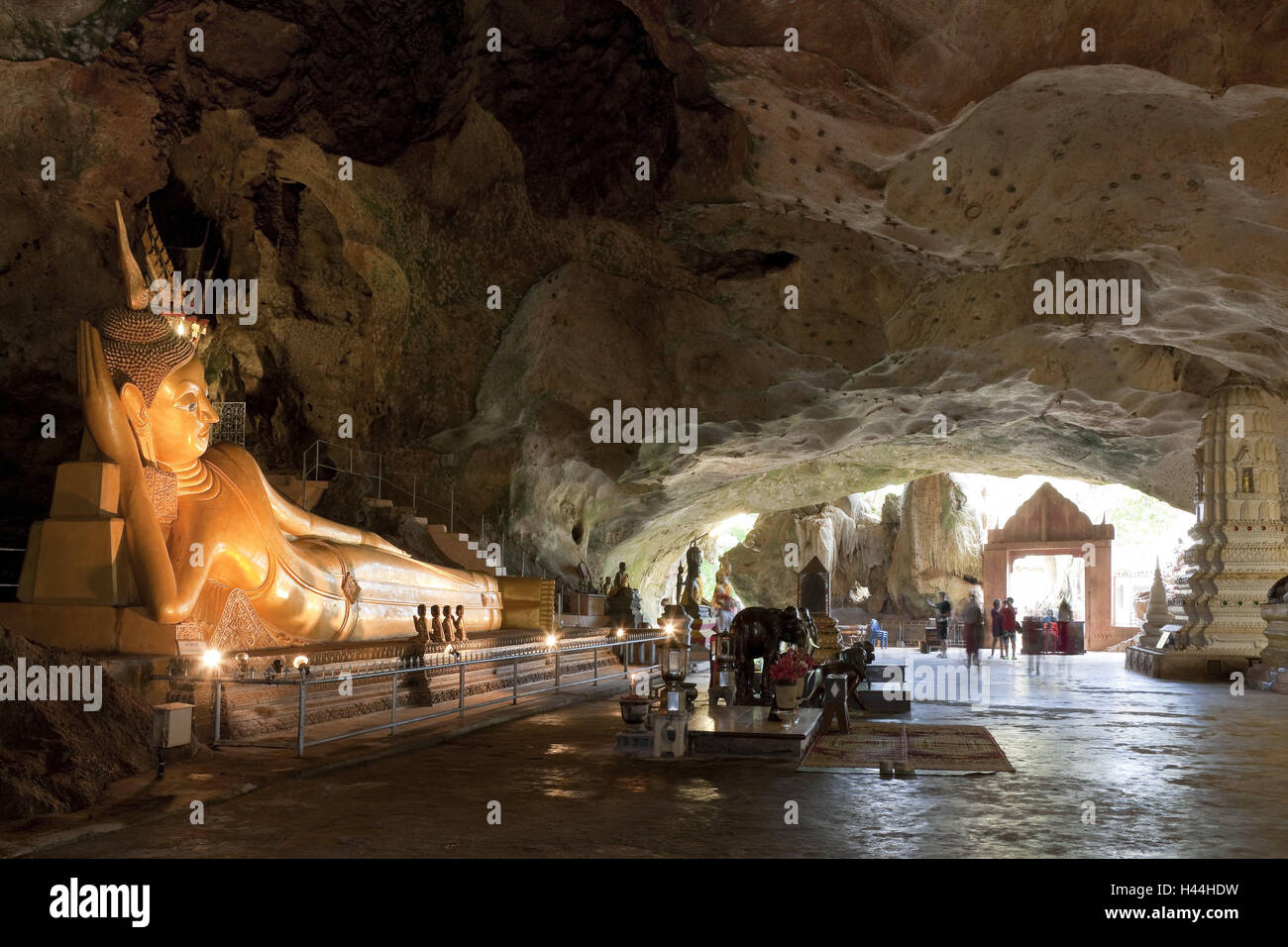 Monkey cave temple hi-res stock photography and images - Alamy