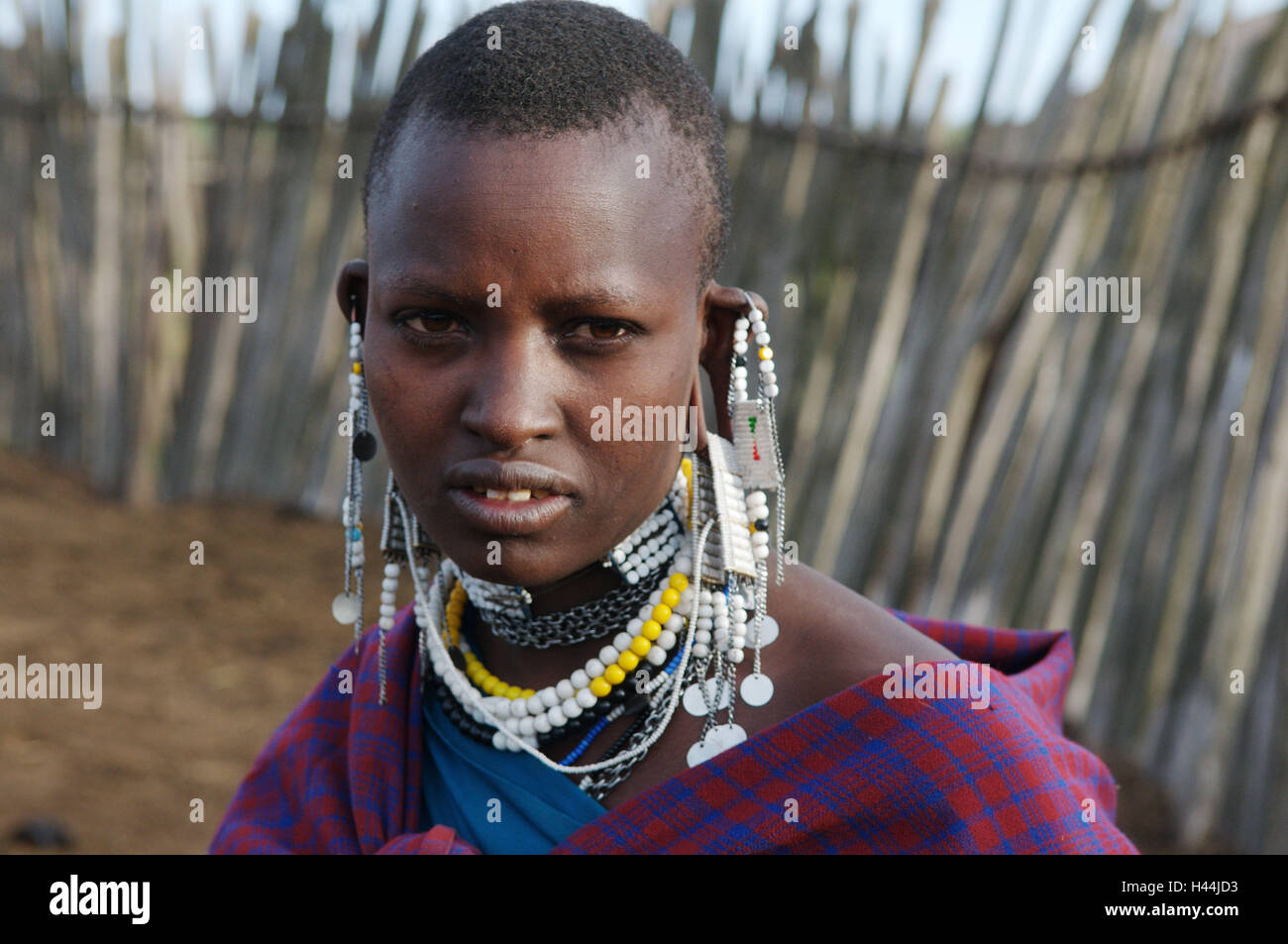 Massai woman hi-res stock photography and images - Alamy