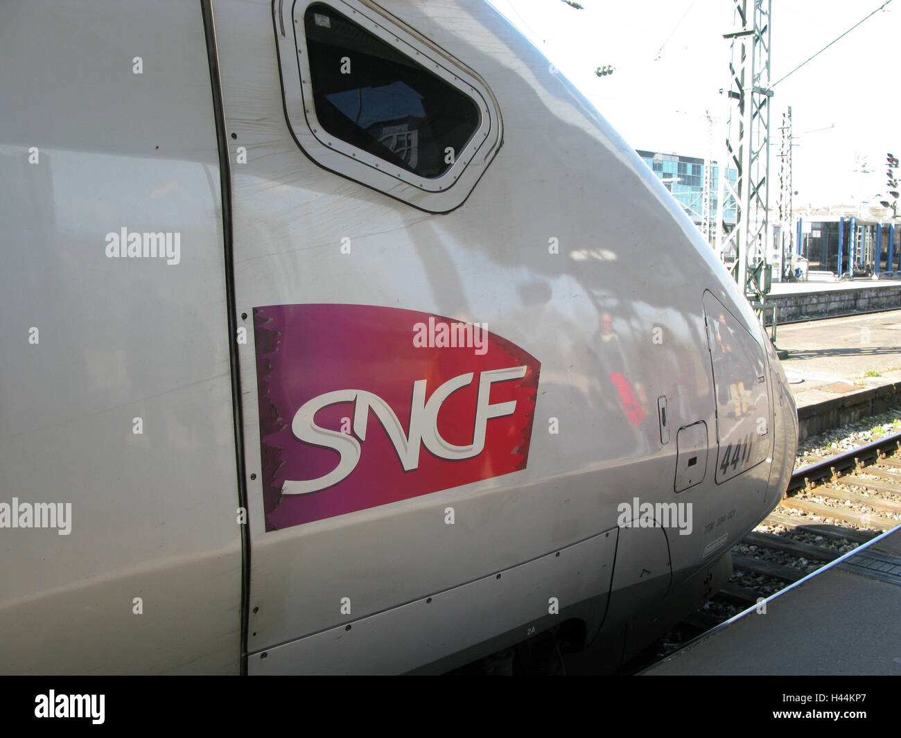 Train tgv hi-res stock photography and images - Alamy