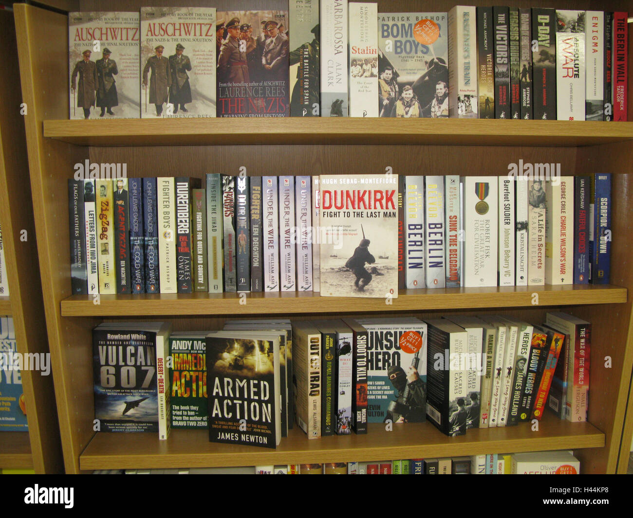 Bookstore Shelf High Resolution Stock Photography and Images - Alamy