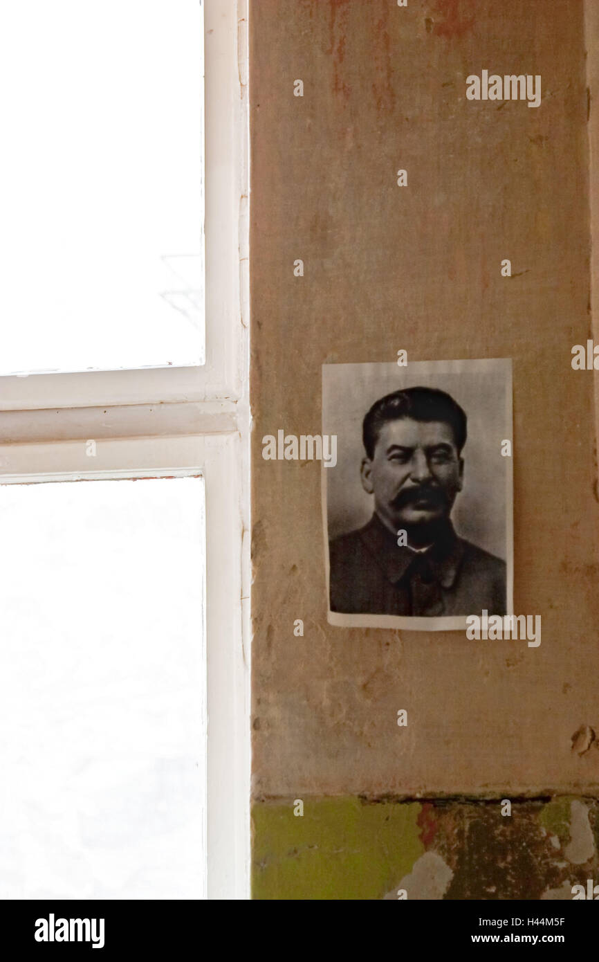 Living space, wall, picture, Stalin's portrait Stock Photo - Alamy