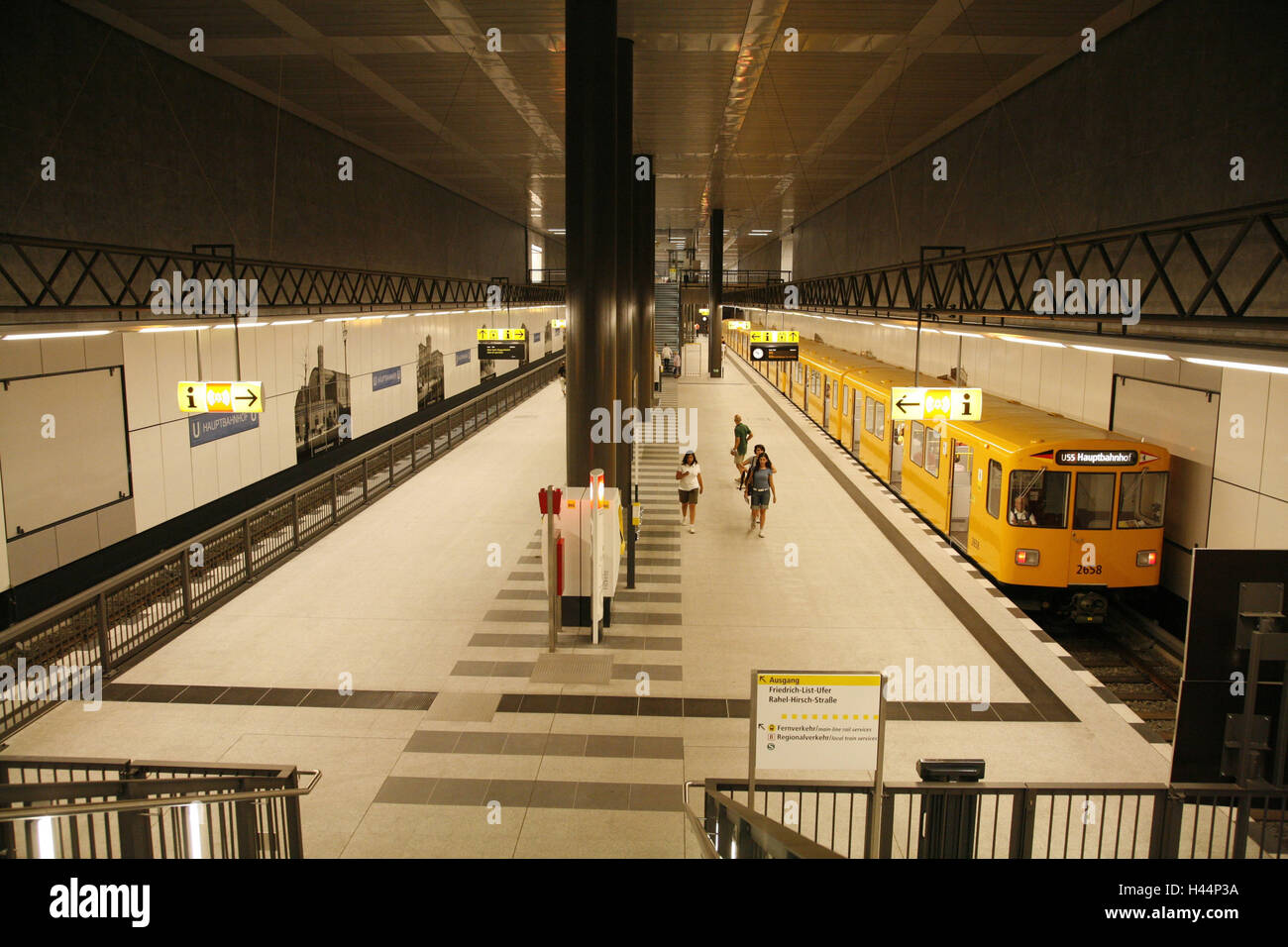 Berlin underground hi-res stock photography and images - Alamy