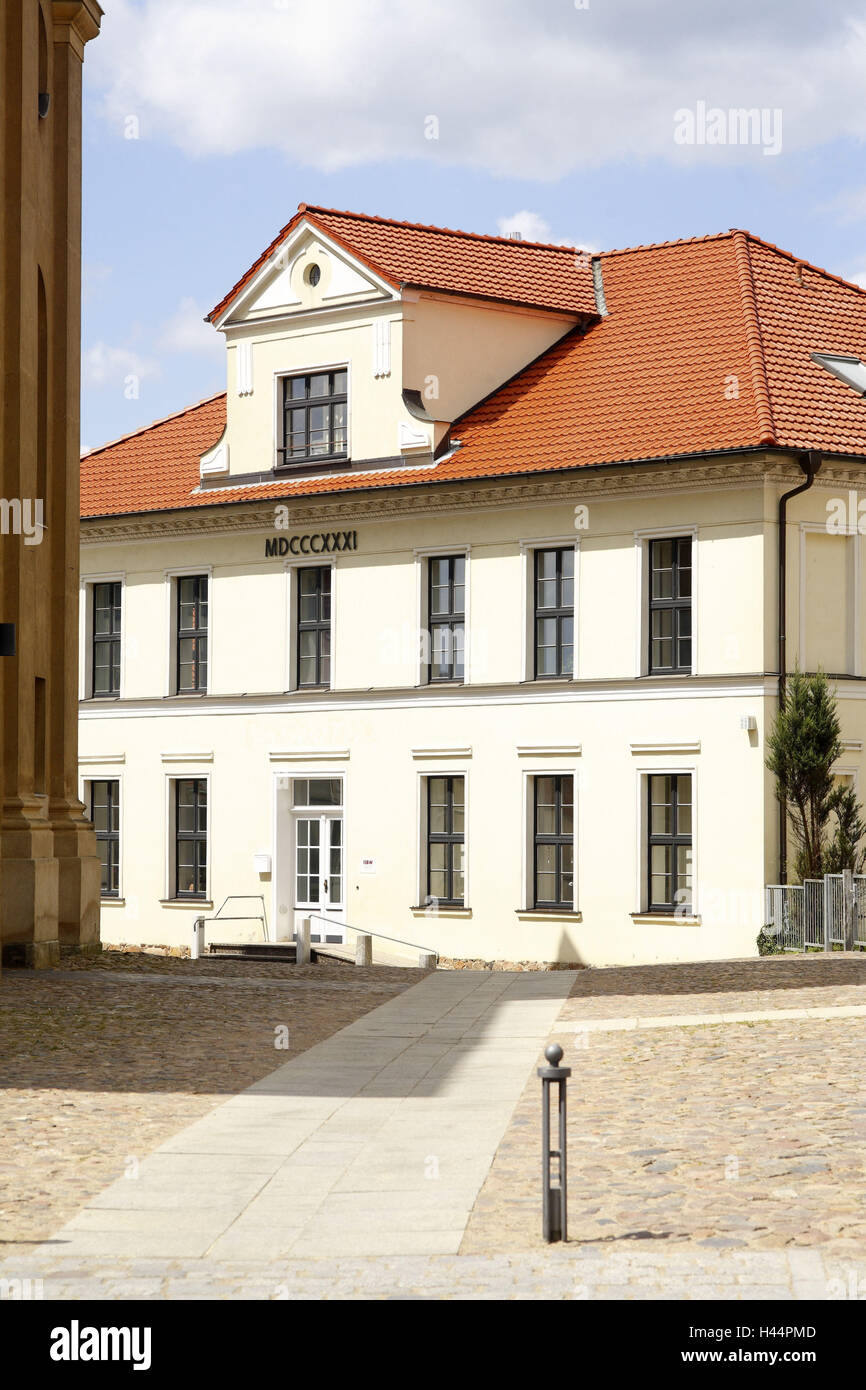 Germany, Mecklenburg-West Pomerania, Neustrelitz, baroque house on the marketplace Stock Photo ...