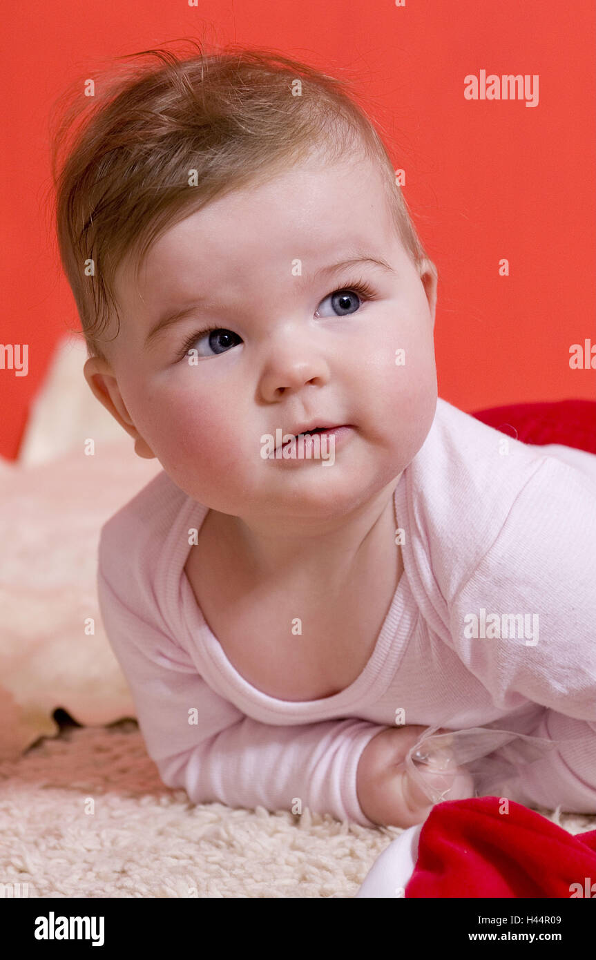 Infant, abdominal position, portrait Stock Photo - Alamy