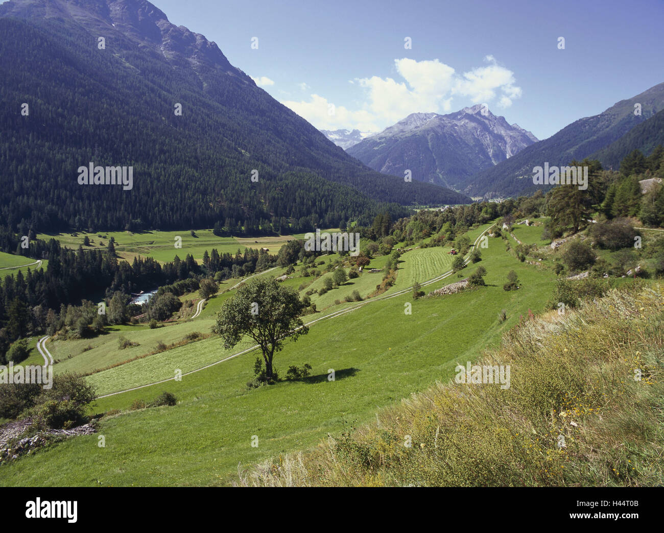 Switzerland, canton, Graubuenden, Unterengadin, mountain landscape ...