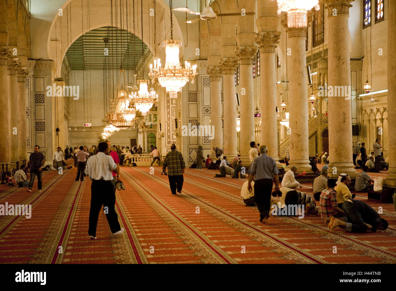 Mosque damascus inside hi-res stock photography and images - Alamy
