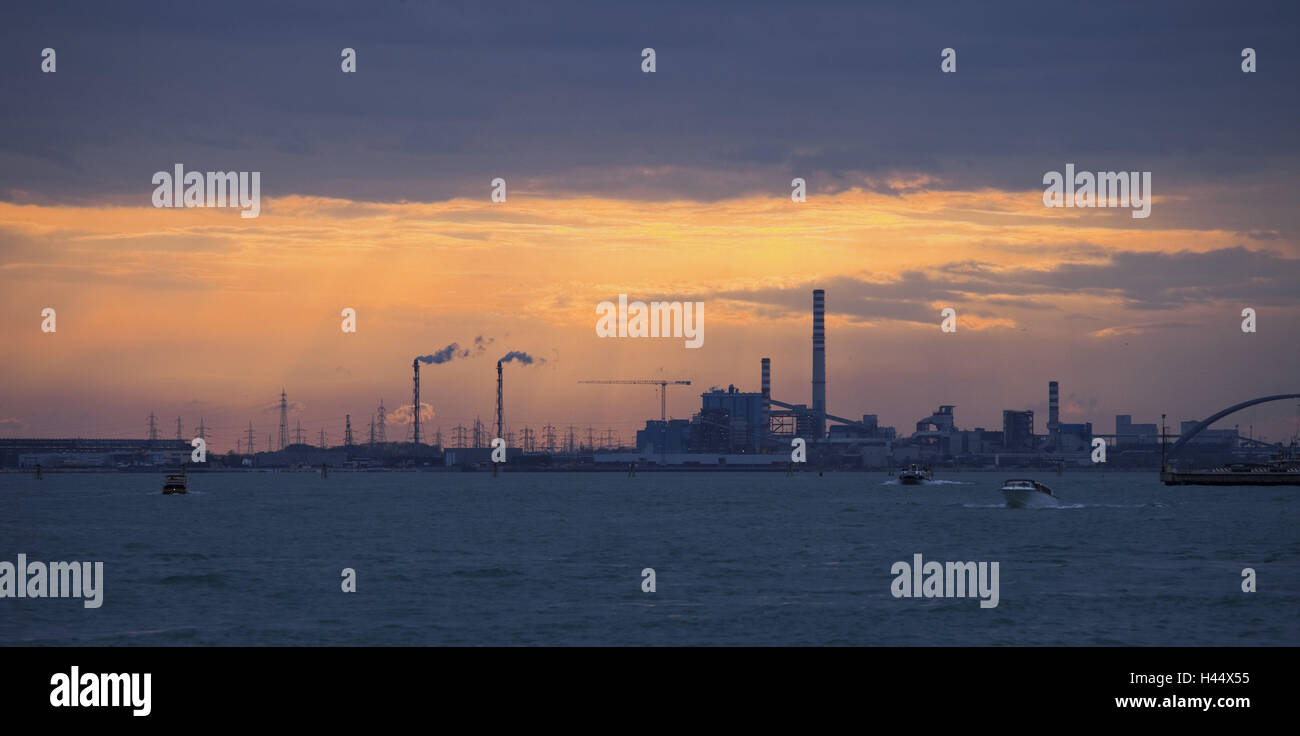 Italy, Veneto, Venice, lagoon, power station, evening mood Stock Photo ...