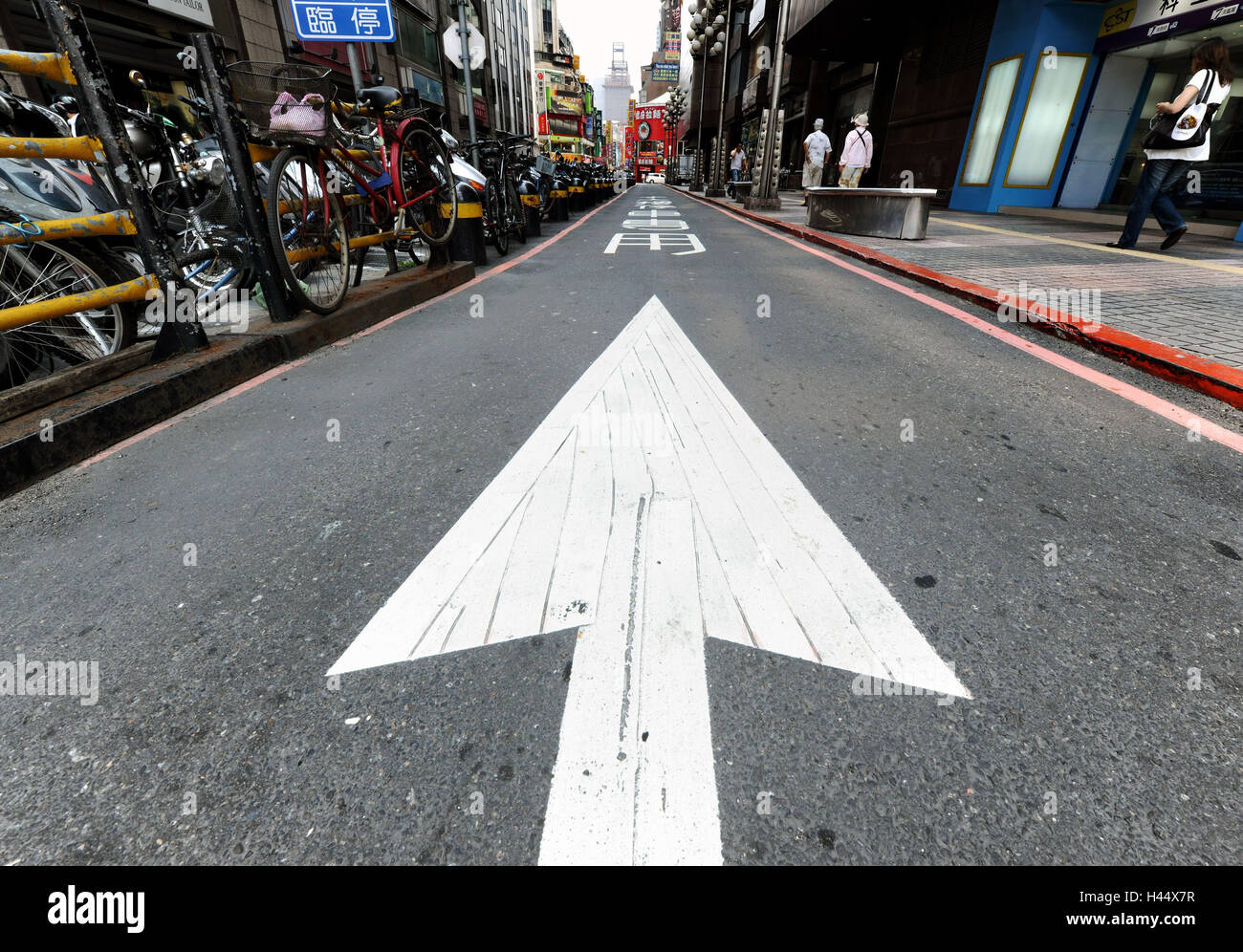 Street, selection, arrow, bicycles, Taipeh, Taiwan Stock Photo - Alamy