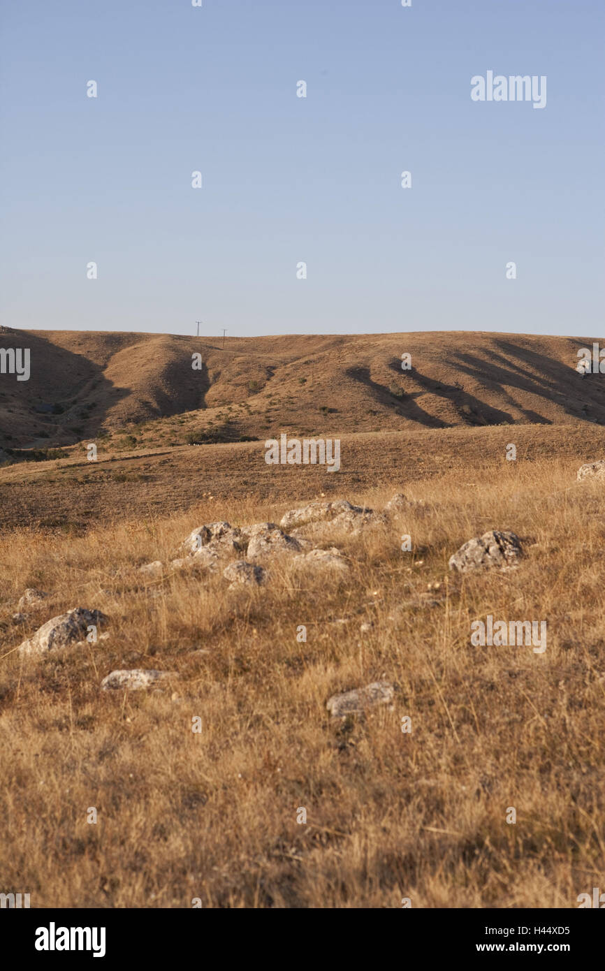 Field and mountains hi-res stock photography and images - Alamy