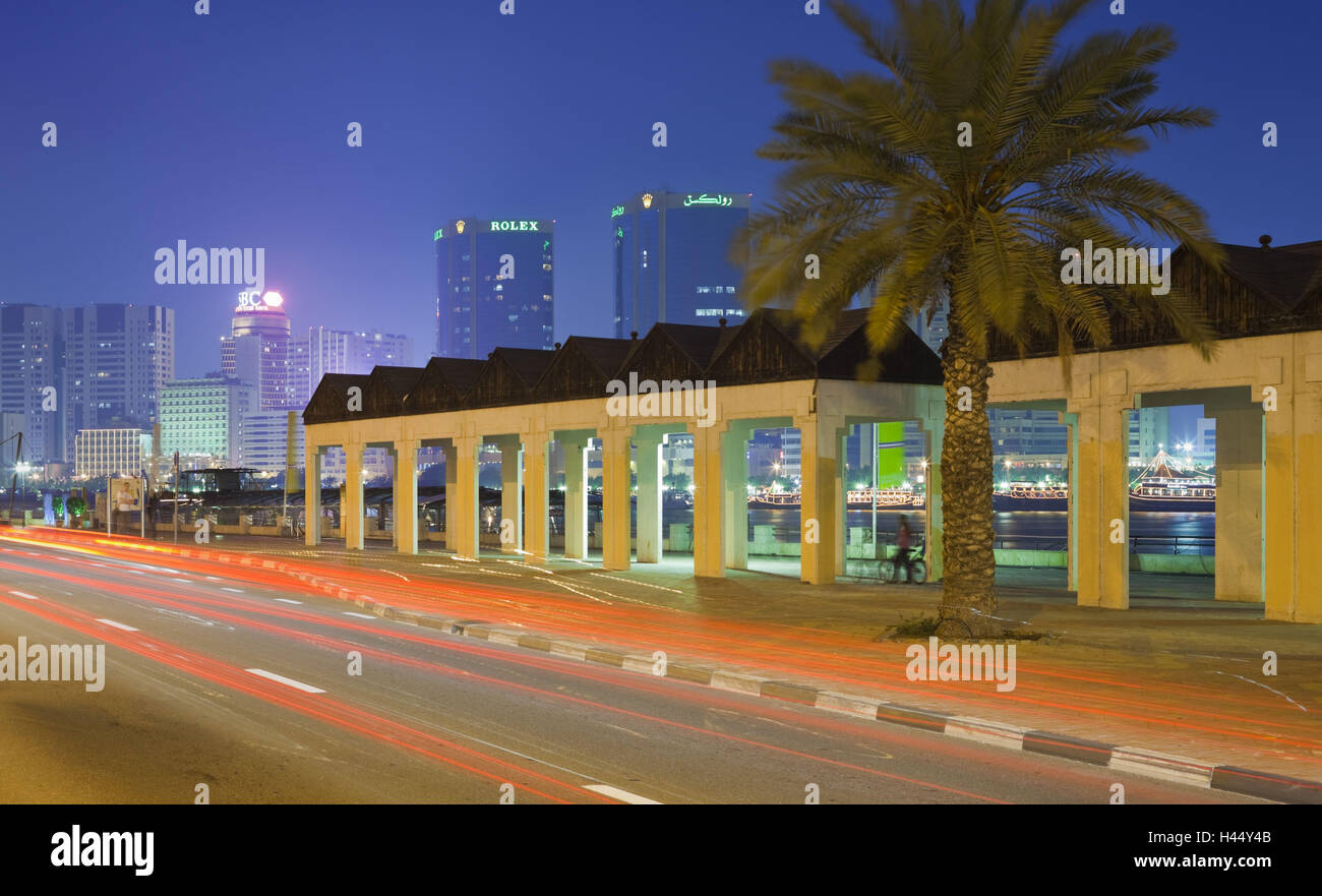 United Arab Emirates, Dubai, Creek, palm, street, light tracks Stock ...
