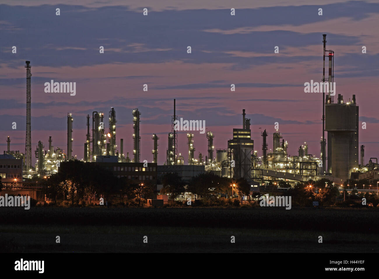 Basf ludwigshafen hi-res stock photography and images - Alamy