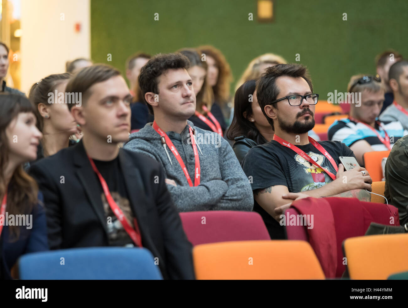Audience in conference hall hi-res stock photography and images - Alamy