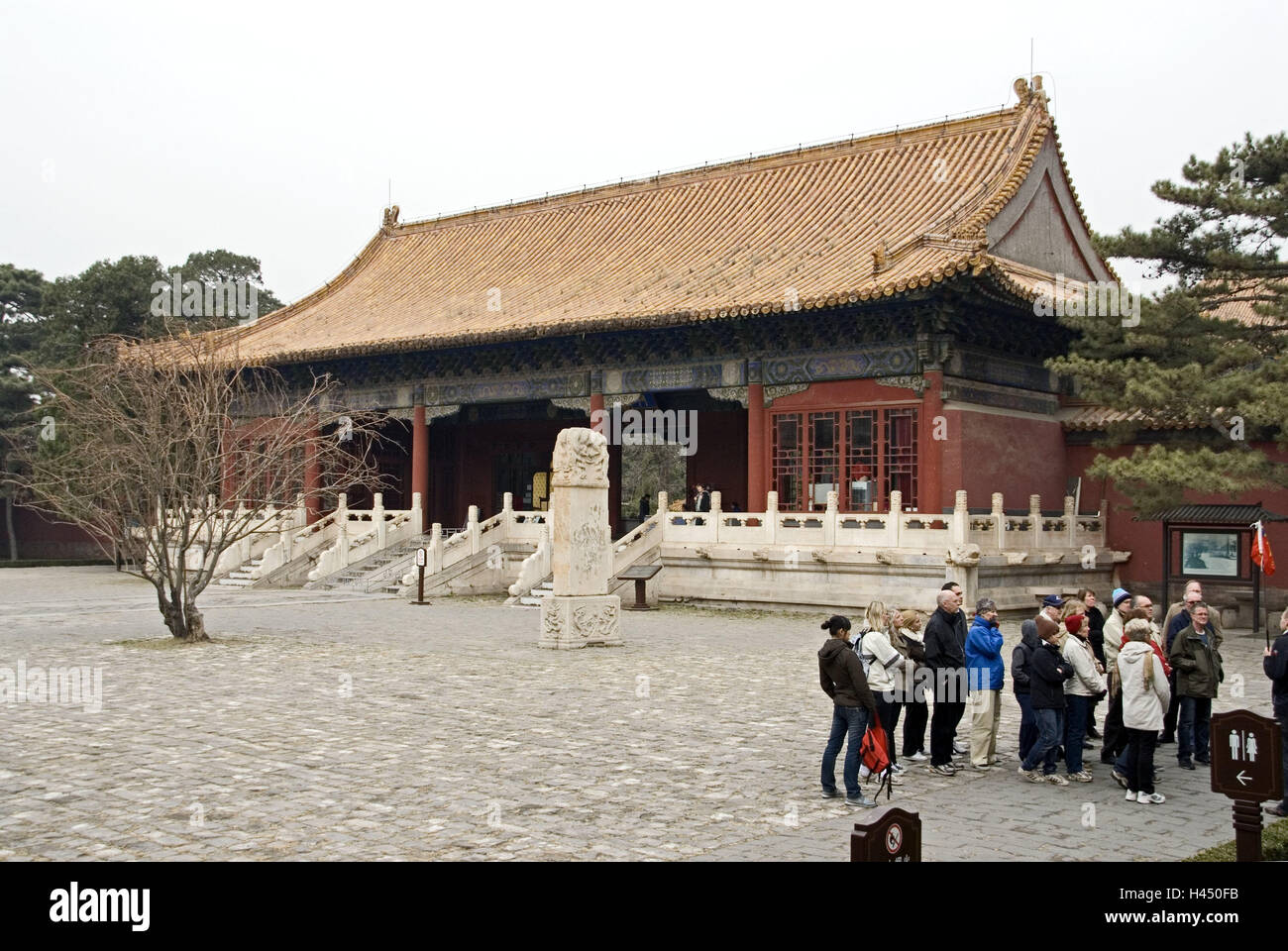 China, Ming tombs, Ming-Shisan-Ling, mausoleum, Changling tomb, visitor ...