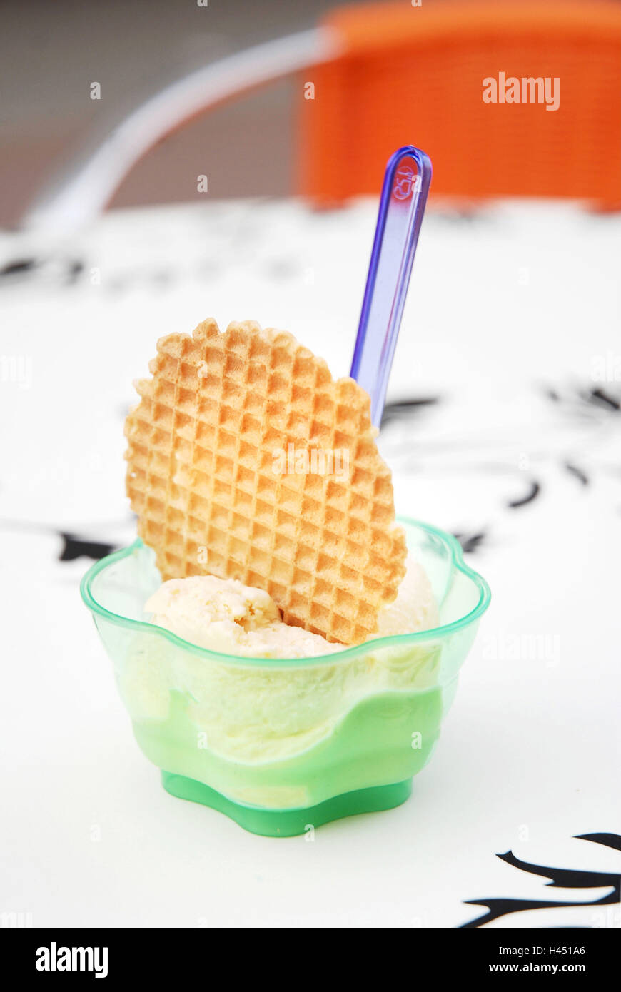 Plastic ice spoon hi-res stock photography and images - Alamy