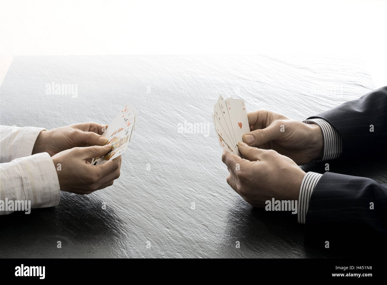 Game hands hi-res stock photography and images - Alamy