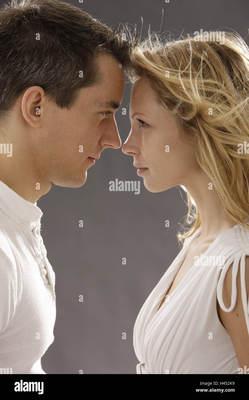 couple, young, side portrait, in love, cut out Stock Photo - Alamy