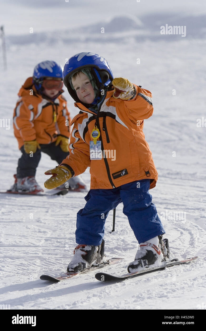 Children, small, skiing, winter Stock Photo - Alamy