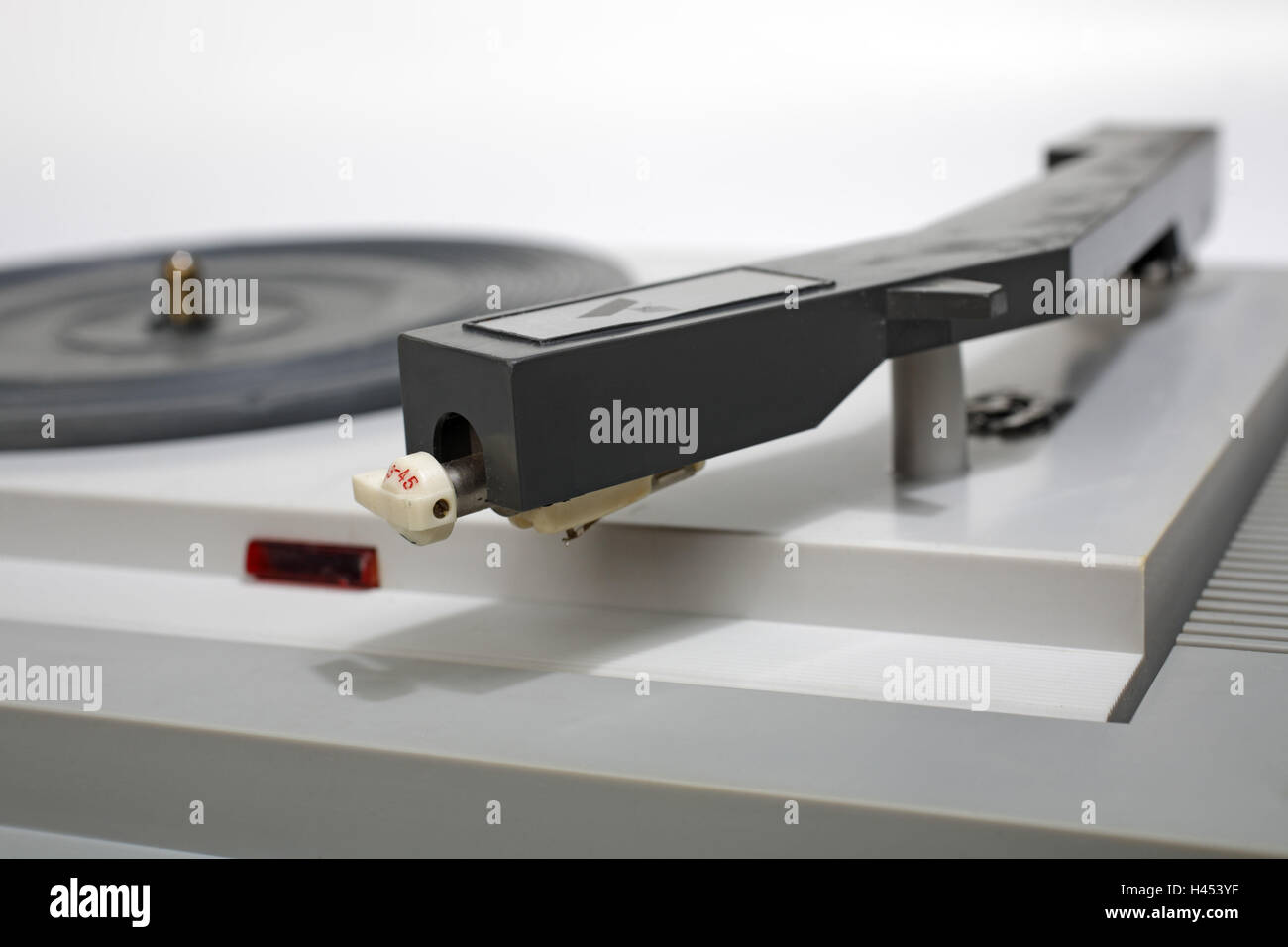 Record player, pick-up arm, medium close-up Stock Photo - Alamy