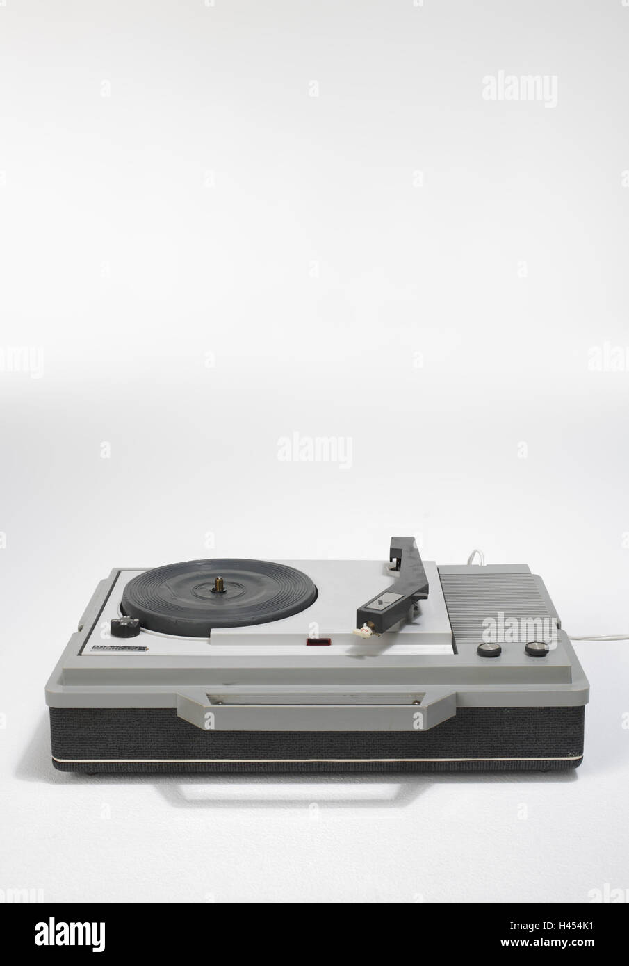 Suitcase record player hi-res stock photography and images - Alamy