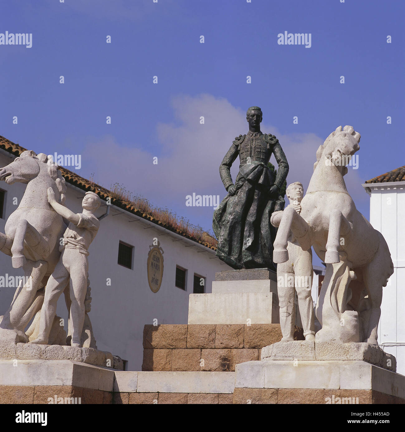 Statue of manolete hi-res stock photography and images - Alamy