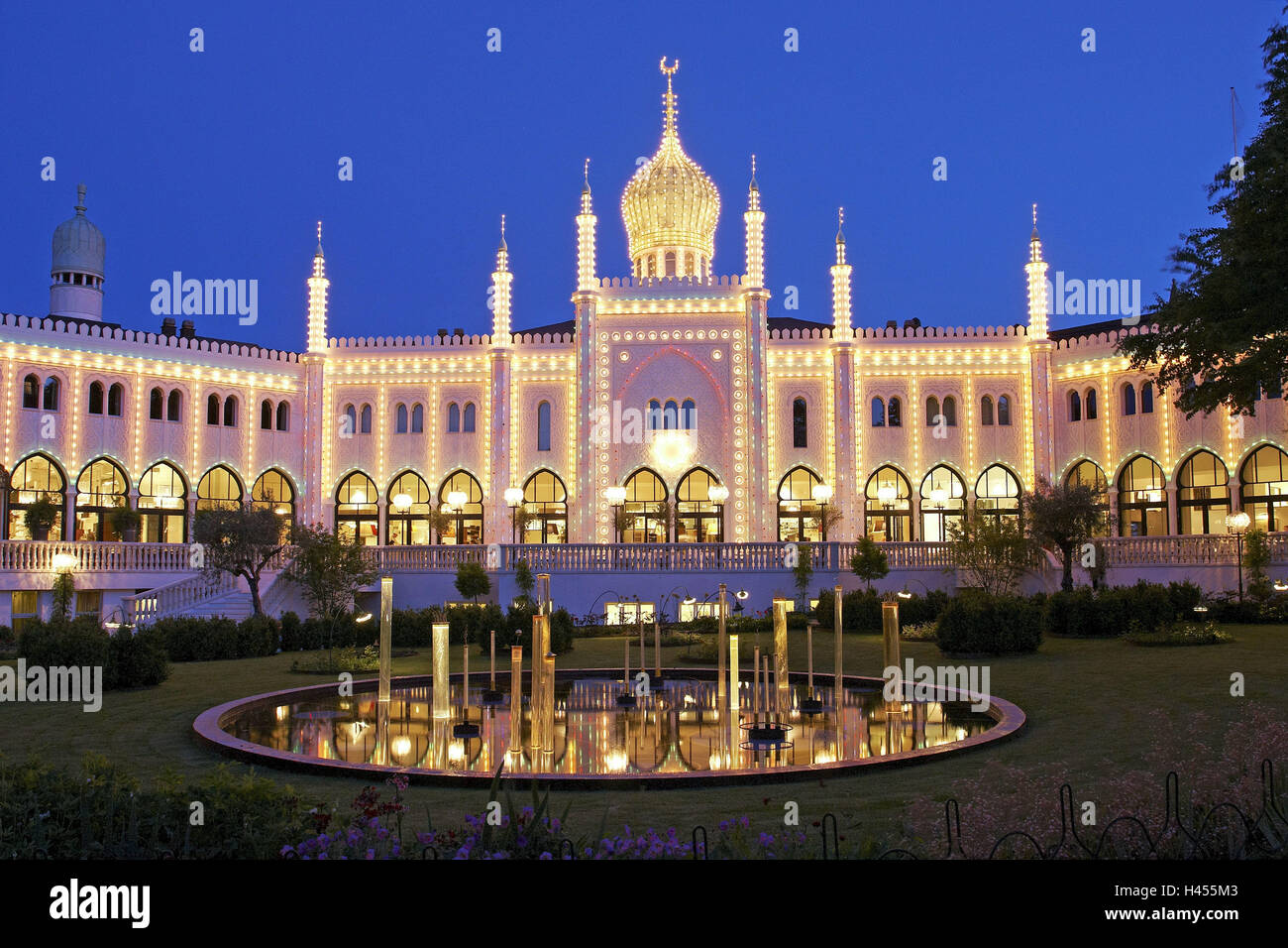 Denmark, Copenhagen, amusement park Tivoli, palace, oriental ...
