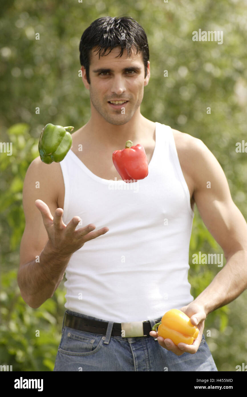 Man, young, juggle, summer, outside Stock Photo - Alamy