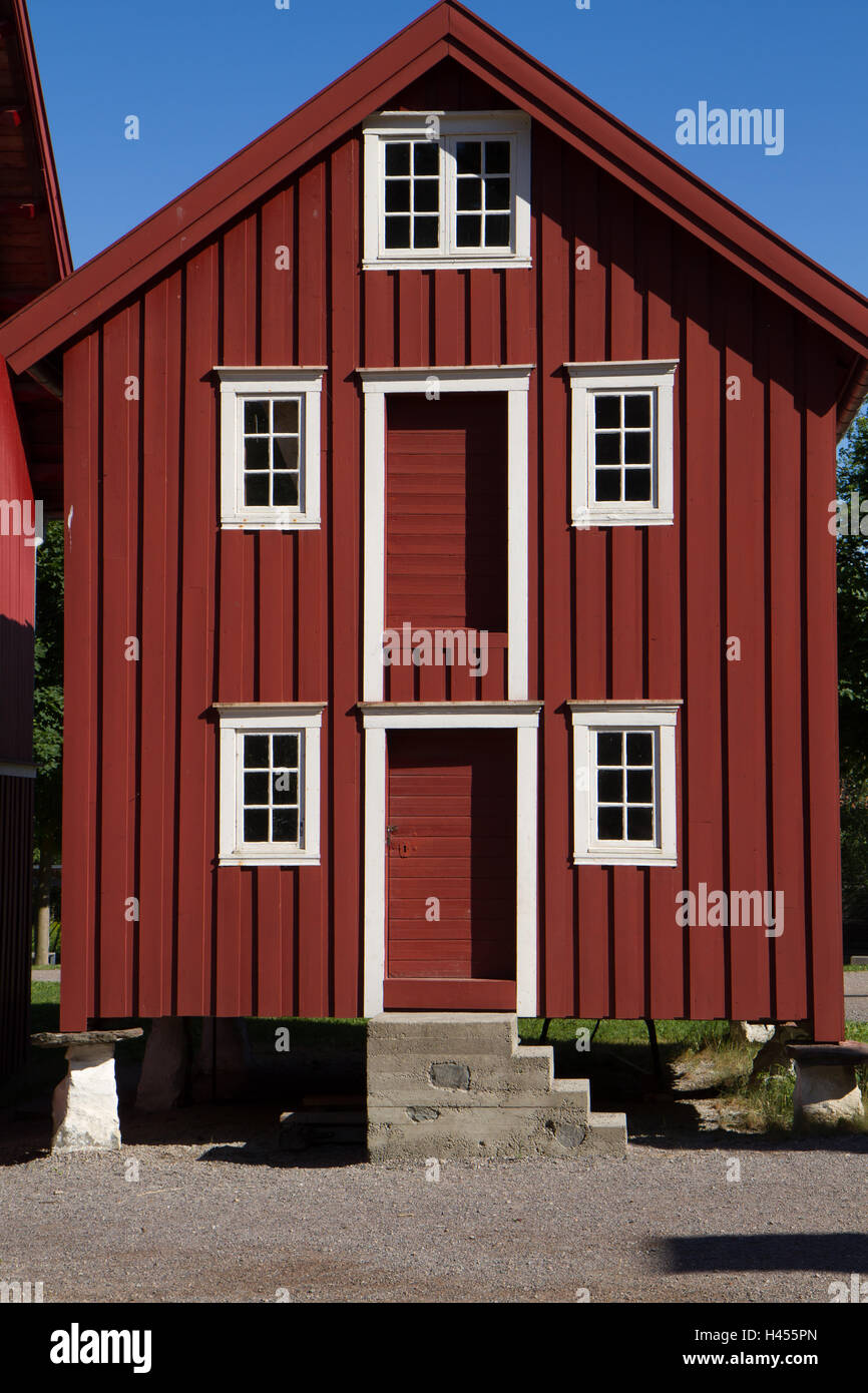 typical norvegia house of red color Stock Photo - Alamy
