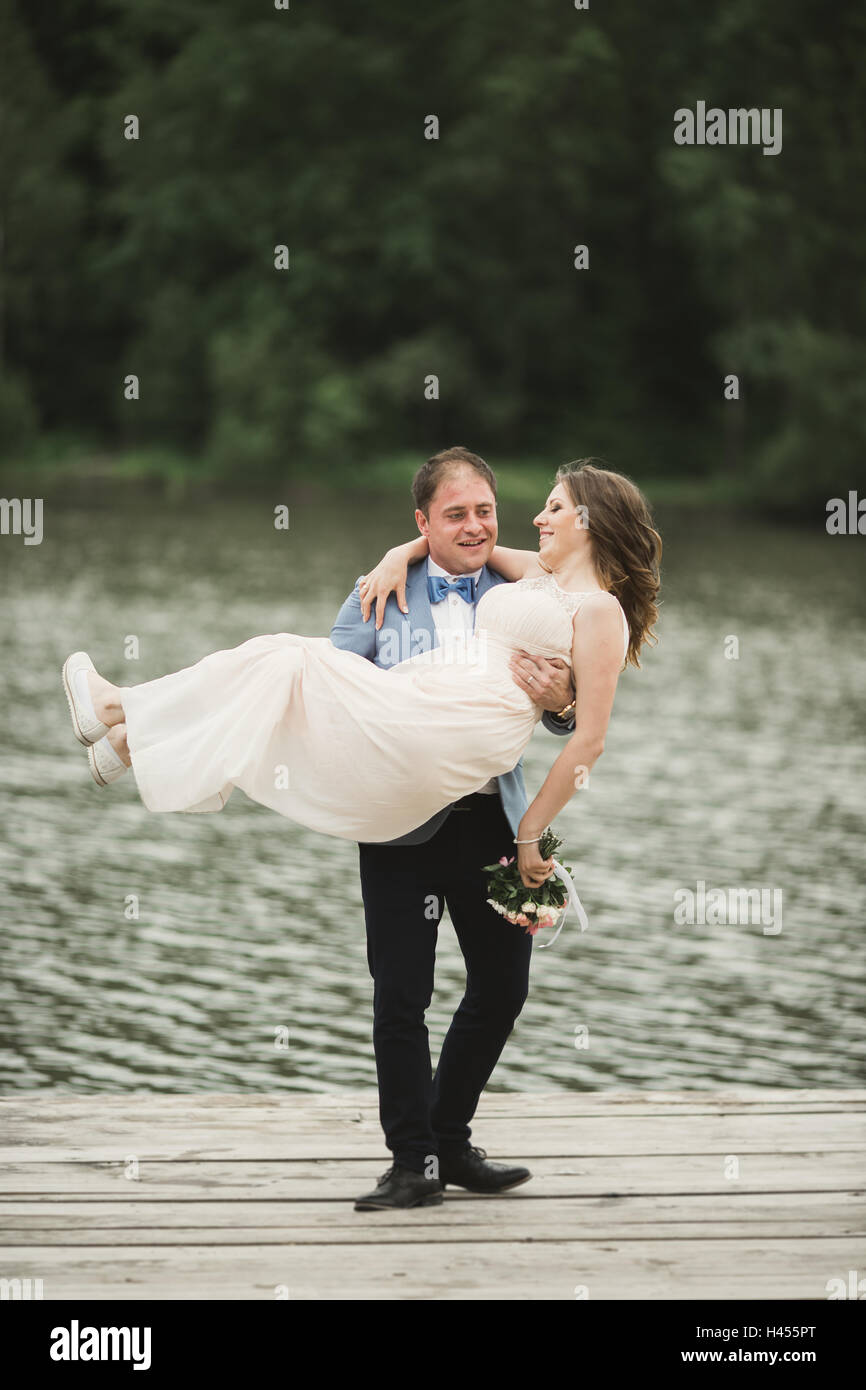 Bride groom hands wedding love hi-res stock photography and images - Alamy