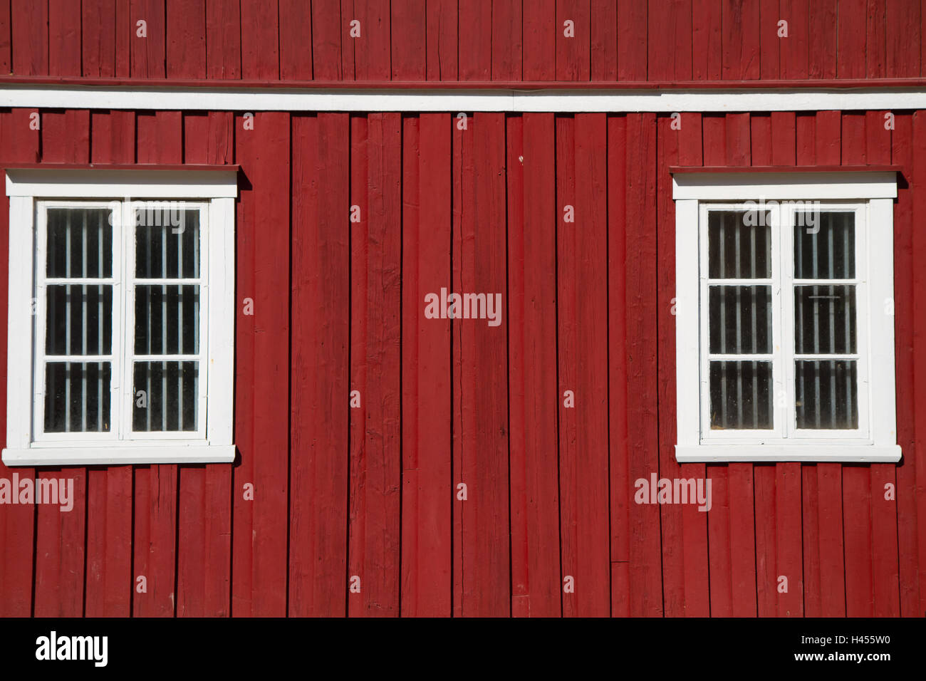 typical norvegia house of red color Stock Photo - Alamy