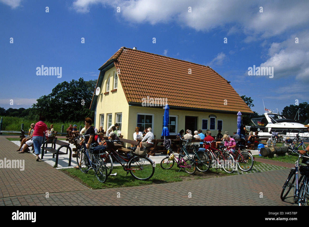 North Germany, spring, snack, house in the harbour, tourists Stock ...