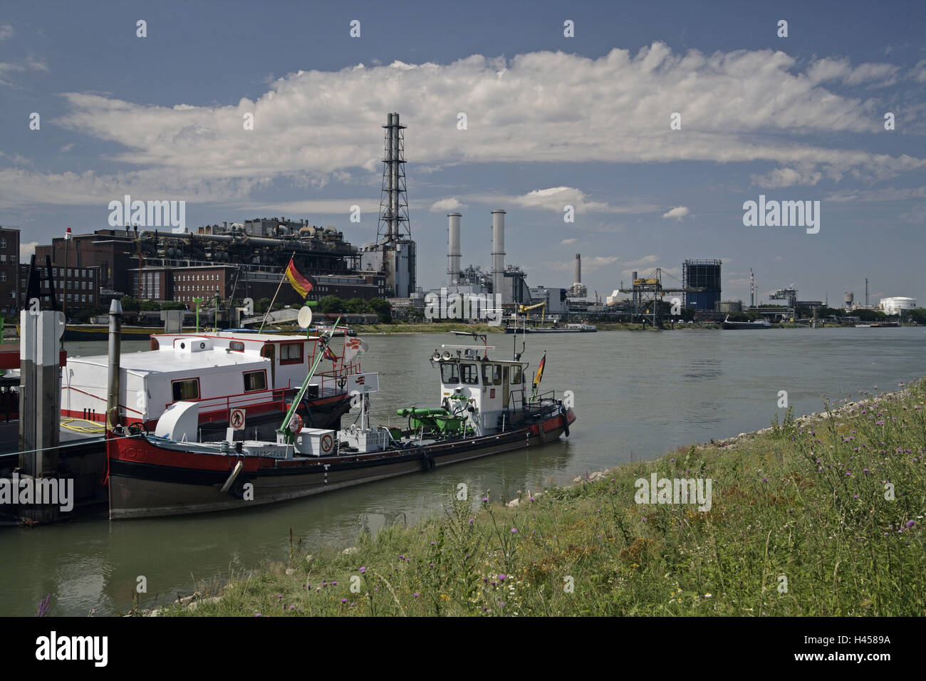 Germany, Baden-Wurttemberg, Mannheim, industrial attachments, BASF ...
