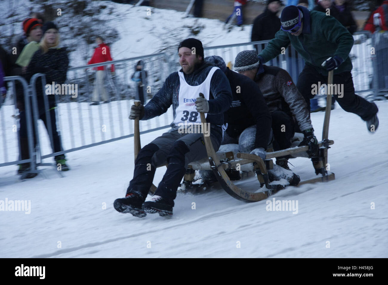 Horn slide races, participants, slide journey, rapidly, no model ...