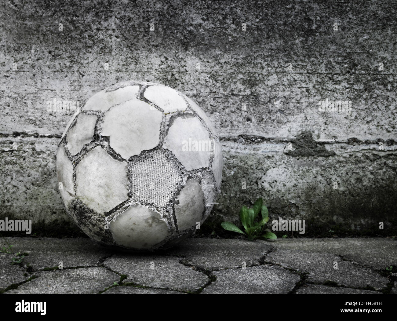 Football, broken, worn out, Discarded ball, leather ball, damages, uses ...