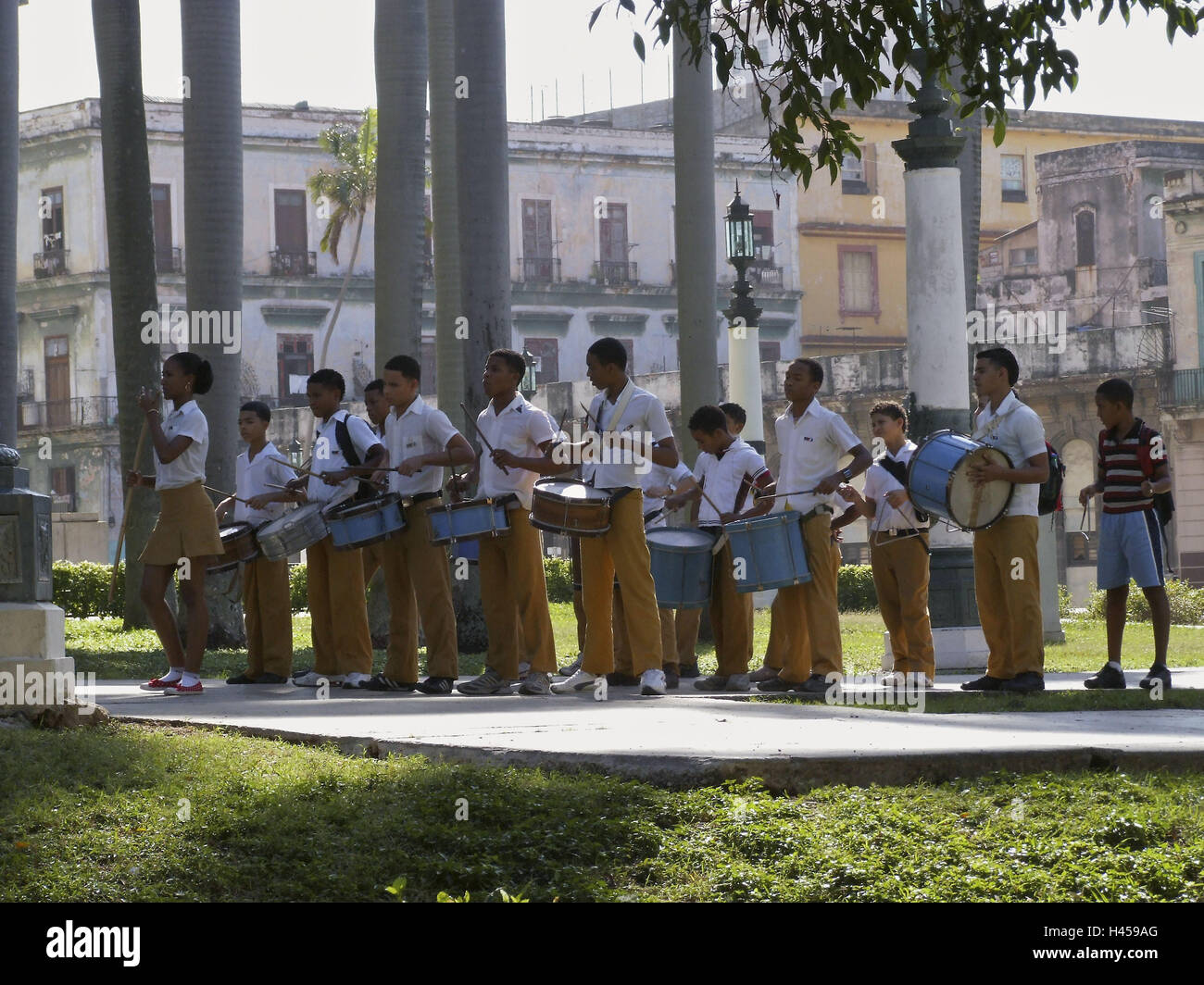 Children percussion instruments hi-res stock photography and images - Alamy