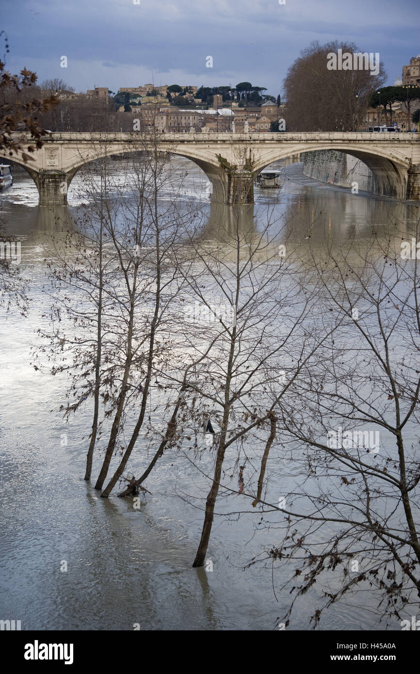 river Tiber, bridge, Rome, Italy Stock Photo - Alamy