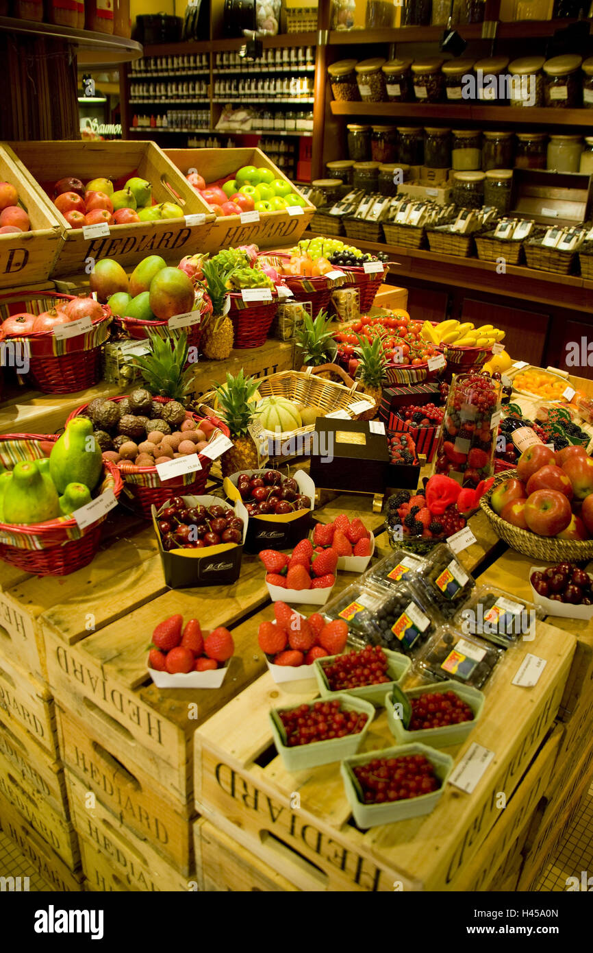 Delicatessen shop, Paris, France Stock Photo - Alamy