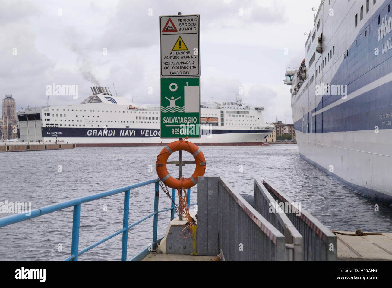 Italy, Genoa, harbour Stock Photo - Alamy