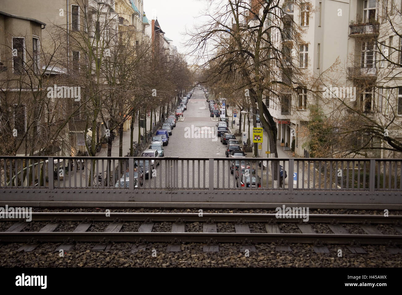 Germany, Berlin, metro, tracks, detail, street, cars, parking ...