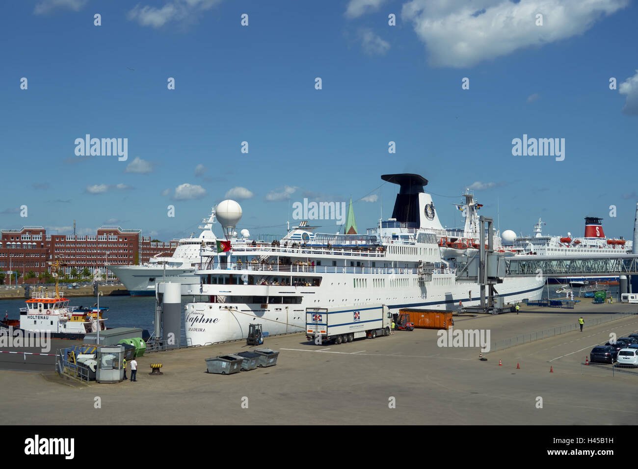 Kiel harbour hi-res stock photography and images - Alamy