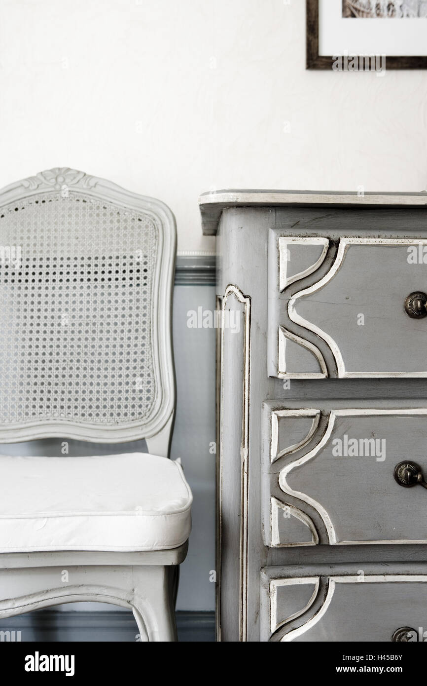 Chest interior hi-res stock photography and images - Alamy