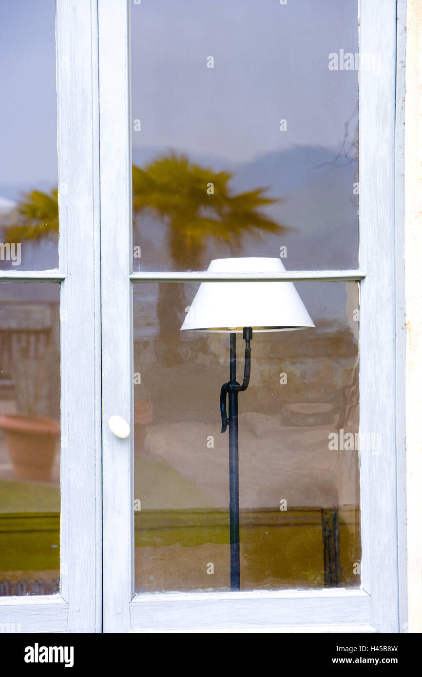 Window, lamp, reflection, terrace, palm Stock Photo - Alamy