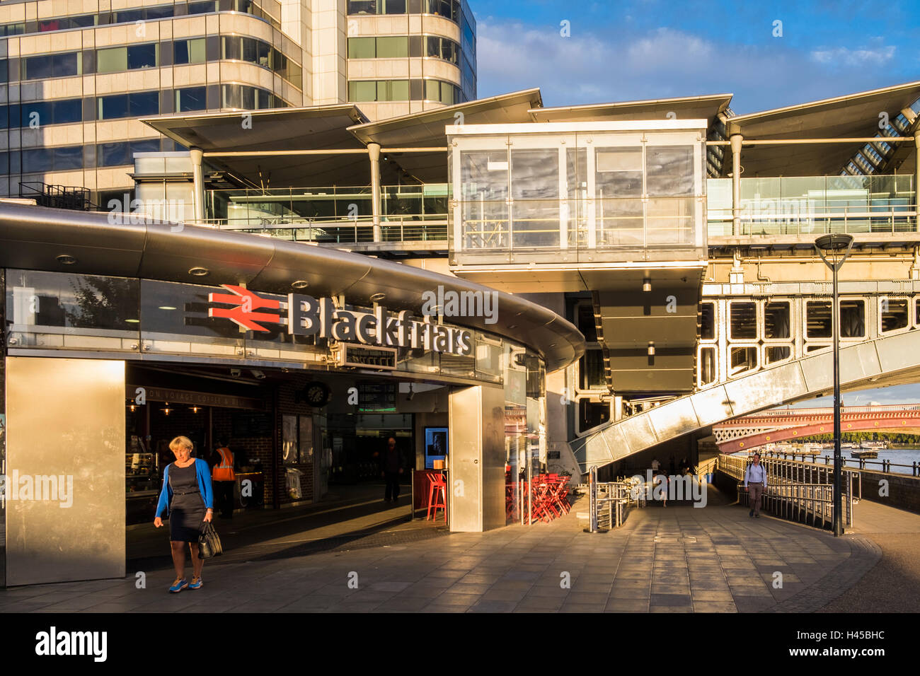 Blackfriars station entrance hi-res stock photography and images - Alamy